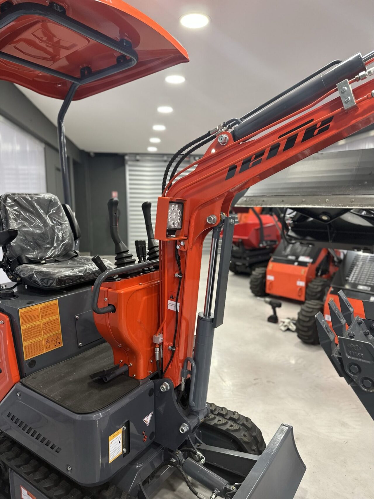 Mini Pelle 1,2T CL 12 - Leite France